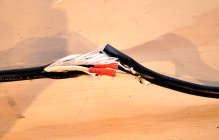 Common Issues with Laptop Power Adapters - Andar Technology